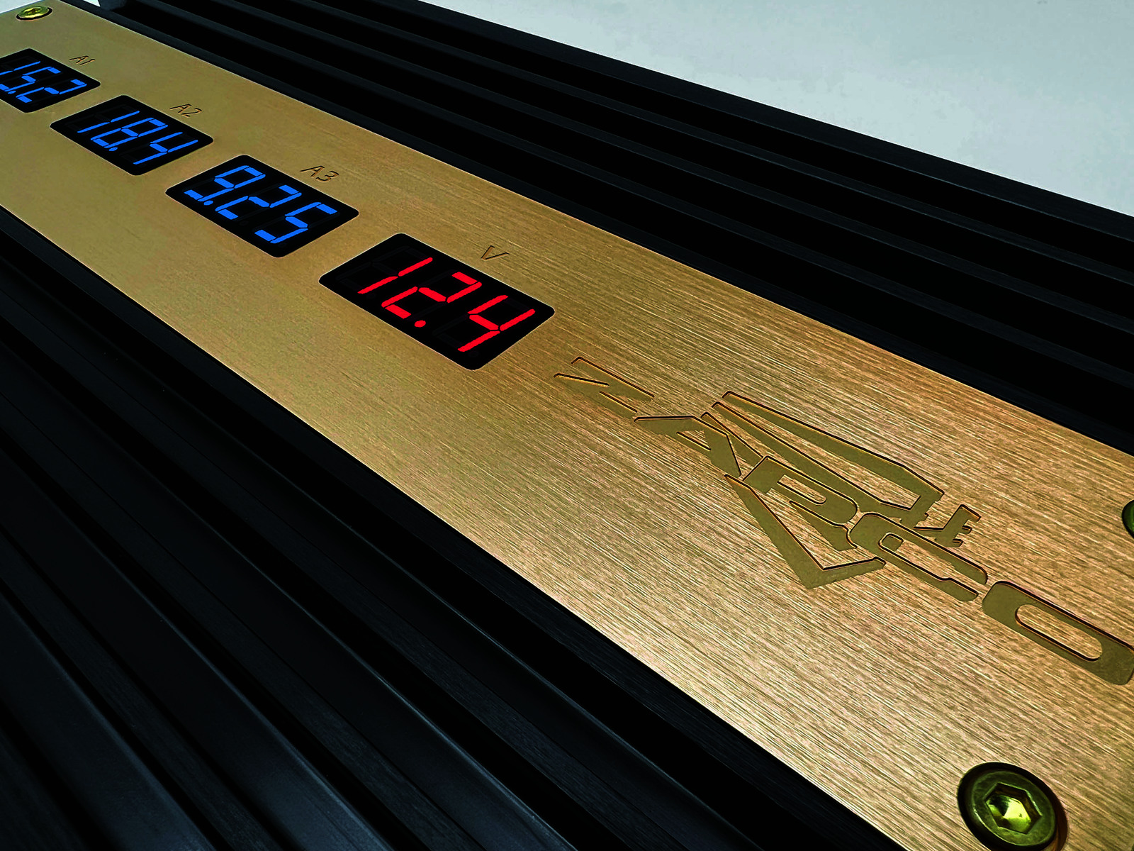 100 Farads Super Capacitor Bank - ZAPCO